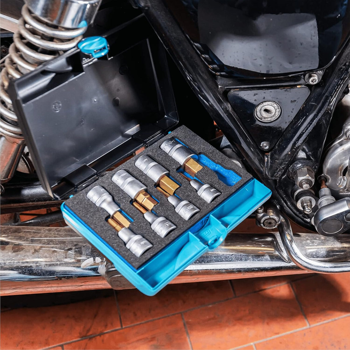 Hazet 986/9N 9 Pc 1/2" Hex Titanium-Nitride Socket Set 5-17mm – KCI Tools